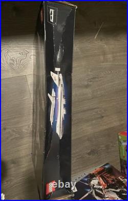 LEGO Icons Shuttle Carrier Aircraft Building Spaceship 10360 damaged ...